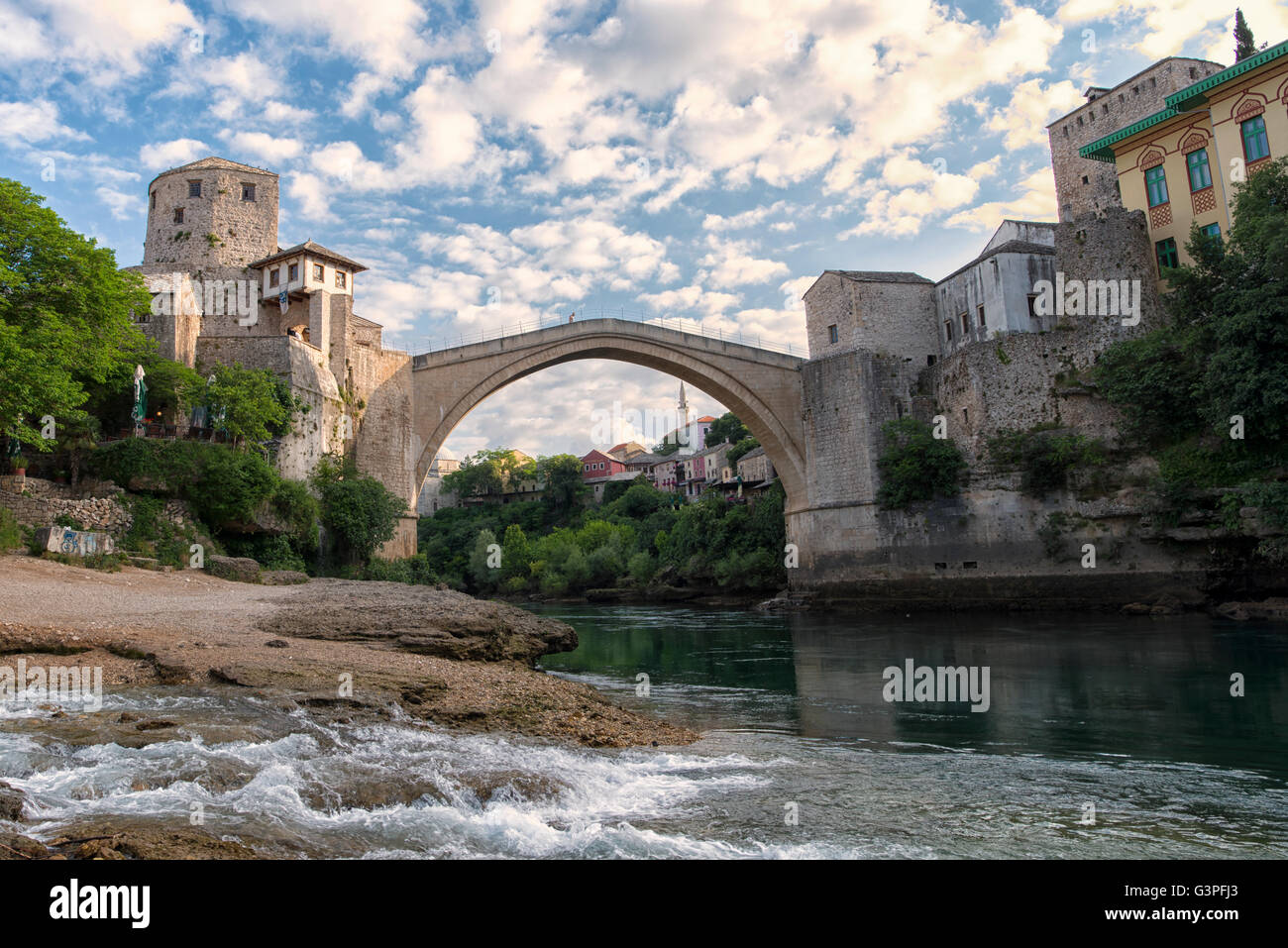 Mostar bridge jumping hi-res stock photography and images - Alamy