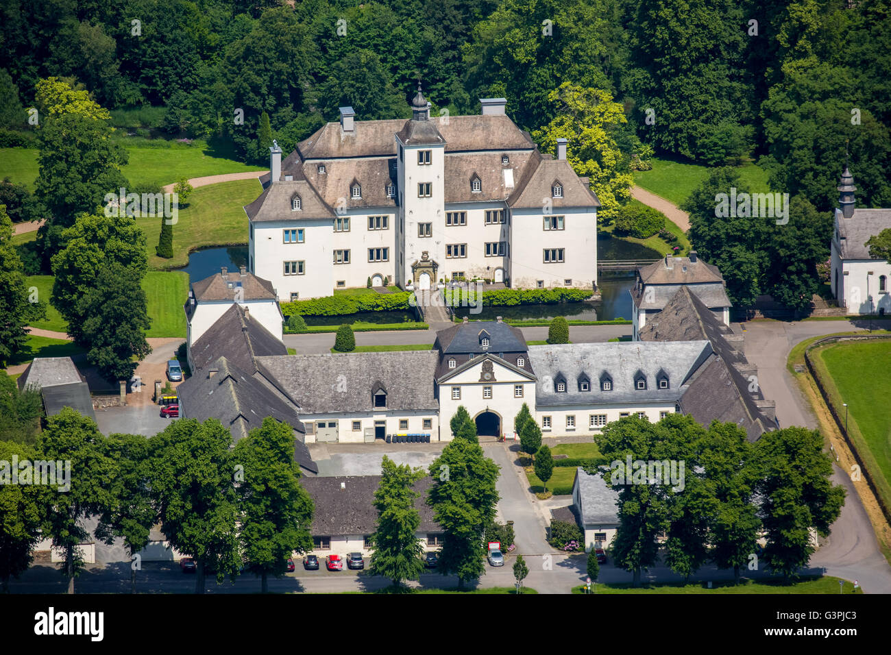 Schloss laer hi-res stock photography and images - Alamy