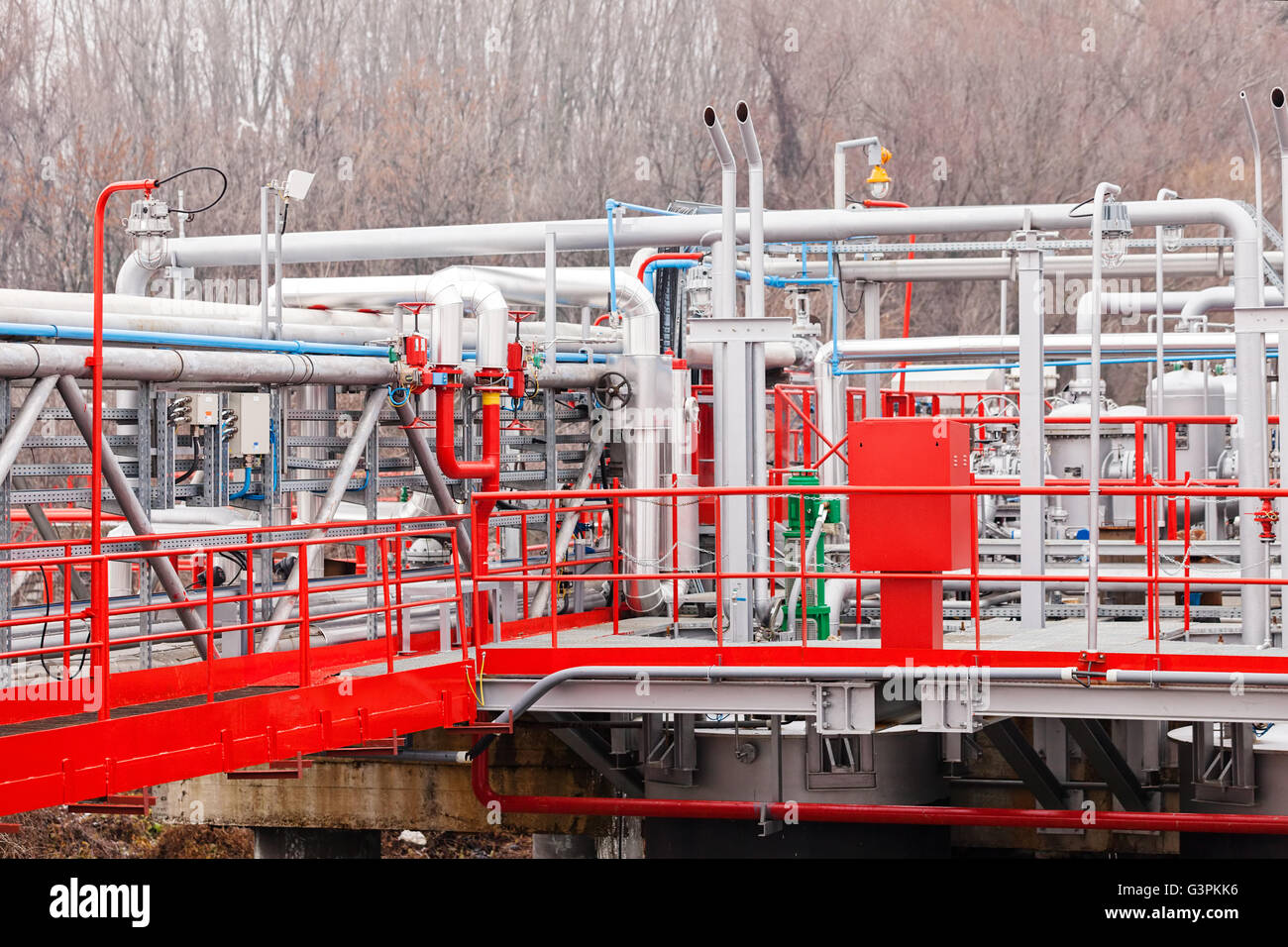 detail of oil pipeline with valves in large oil refinery Stock Photo ...