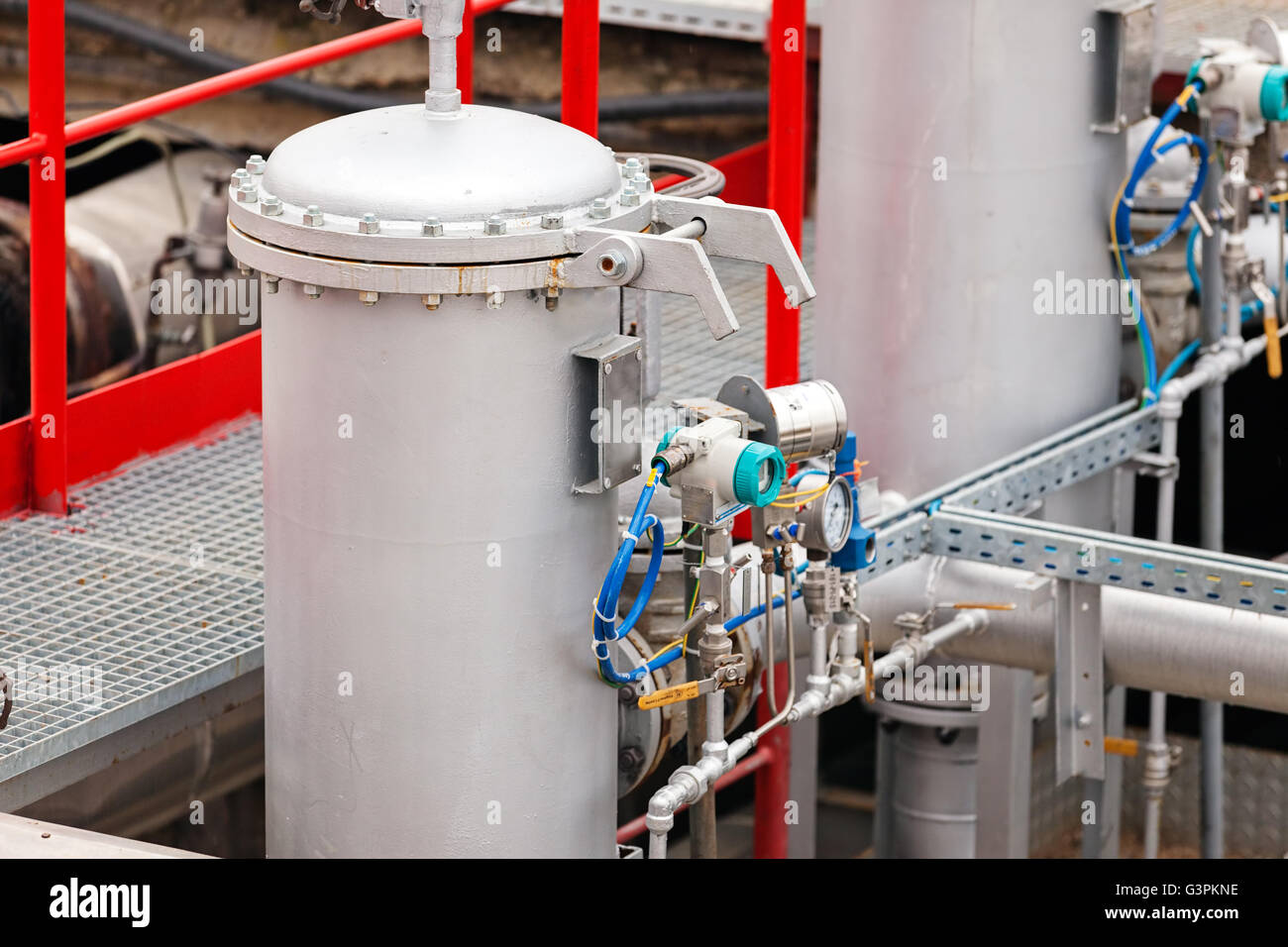 detail of oil pipeline with valves in large oil refinery Stock Photo ...