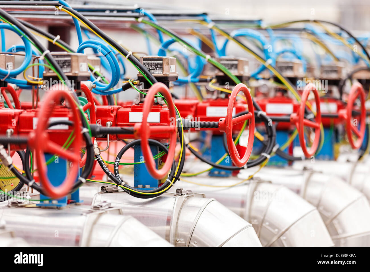 detail of oil pipeline with valves in large oil refinery Stock Photo ...