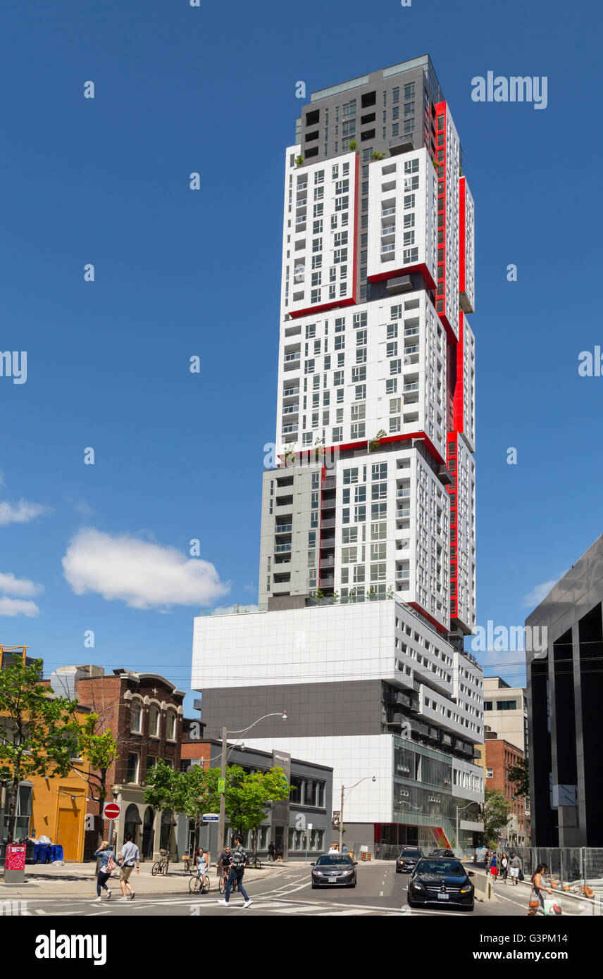 Richmond skyscraper hi-res stock photography and images - Alamy