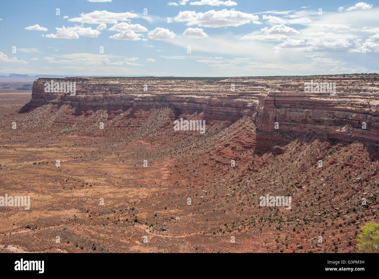 Northern Rim of Valley of the Gods viewed from Moki Dugway, Muley Point ...