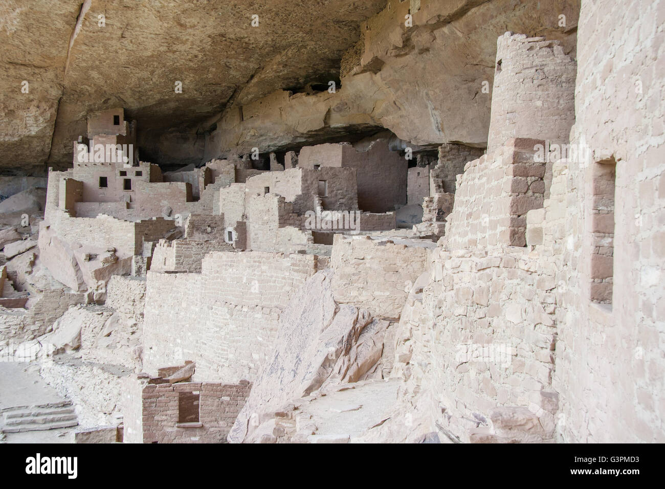 Cliff Palace, ancient puebloan village of houses and dwellings in Mesa ...