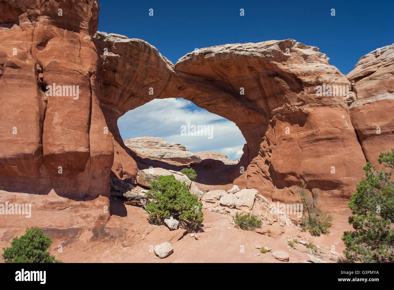 Broken arch formation in arches hi-res stock photography and images - Alamy