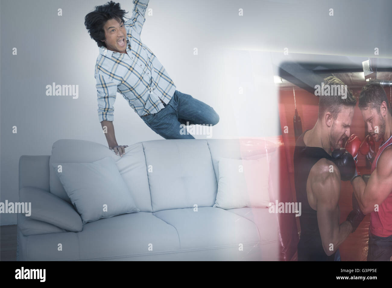 Boxing match cheering hi-res stock photography and images - Alamy