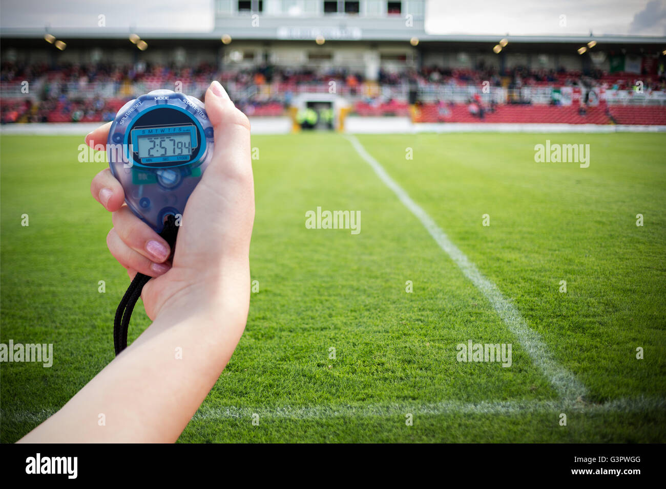 Close up hand holding timer hi-res stock photography and images - Alamy
