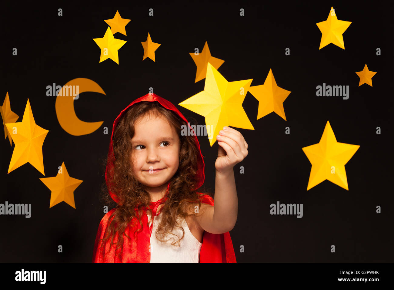 Child shooting star hi-res stock photography and images - Alamy