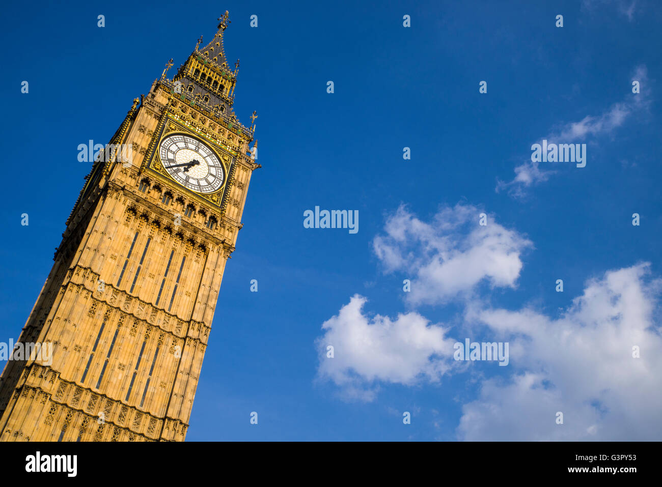 Elizabeth tower contains iconic hi-res stock photography and images - Alamy