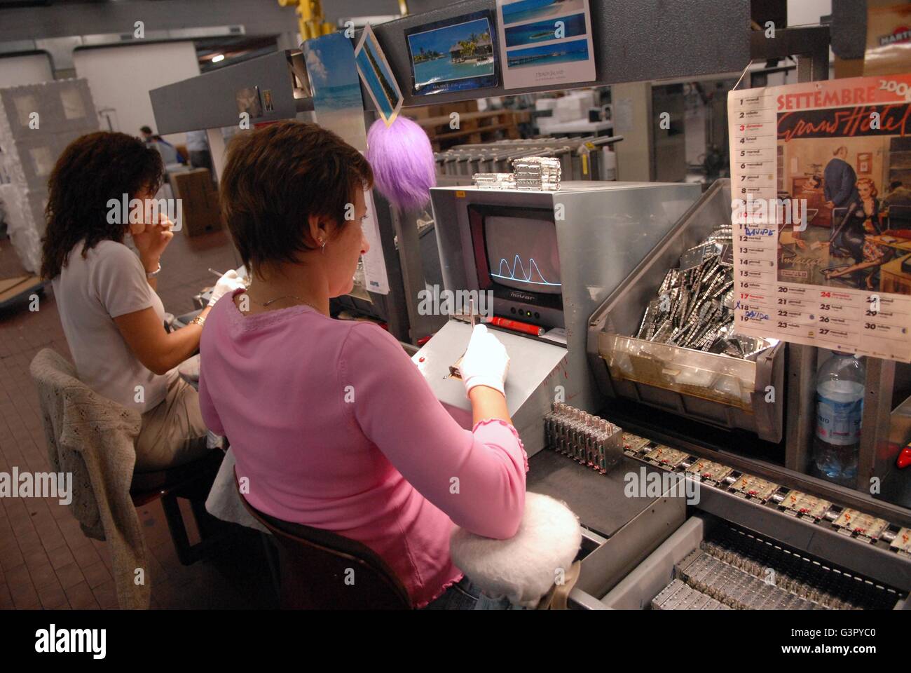 Television factory worker hi-res stock photography and images - Alamy