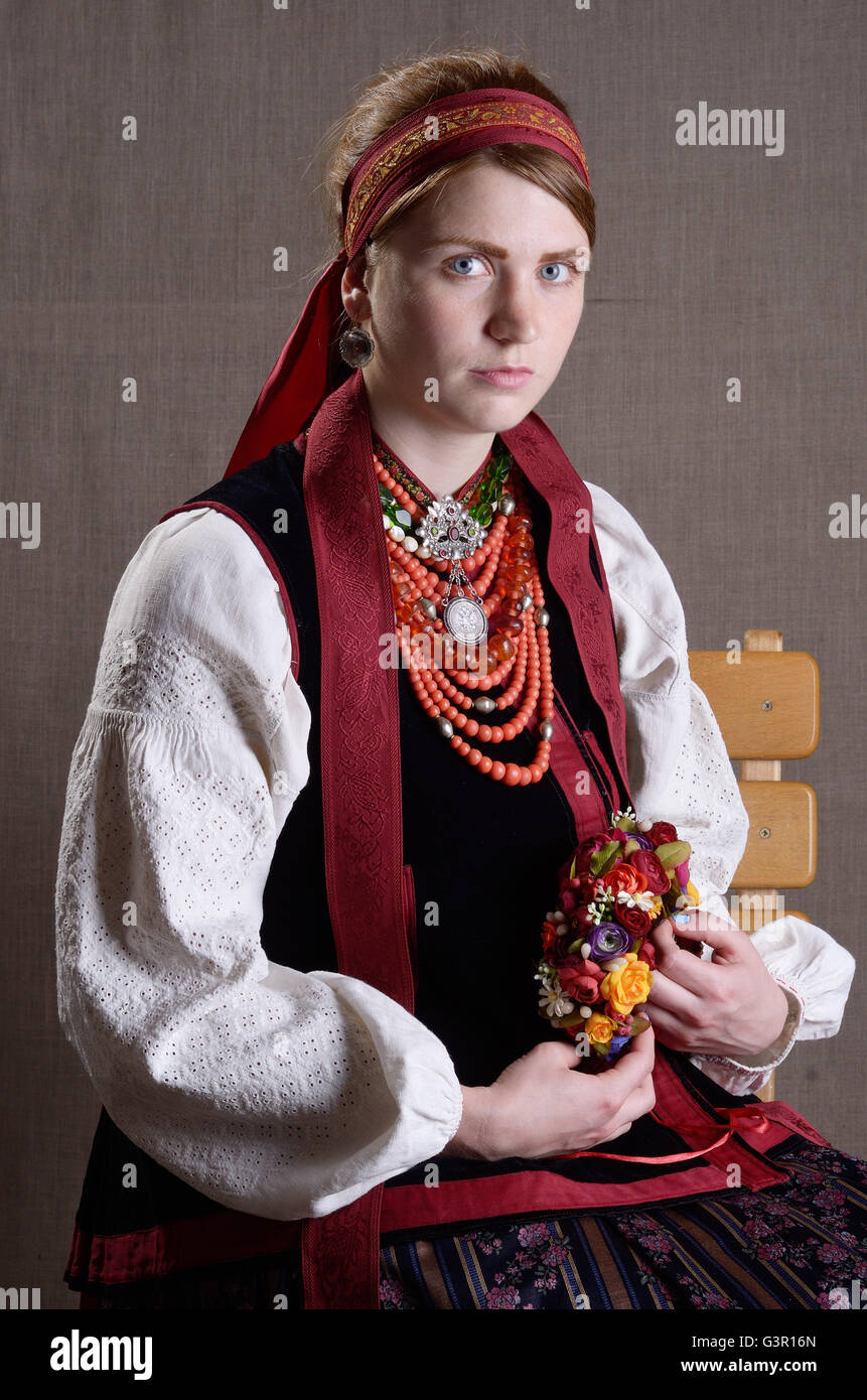Ukrainian traditional wear hi-res stock photography and images - Alamy