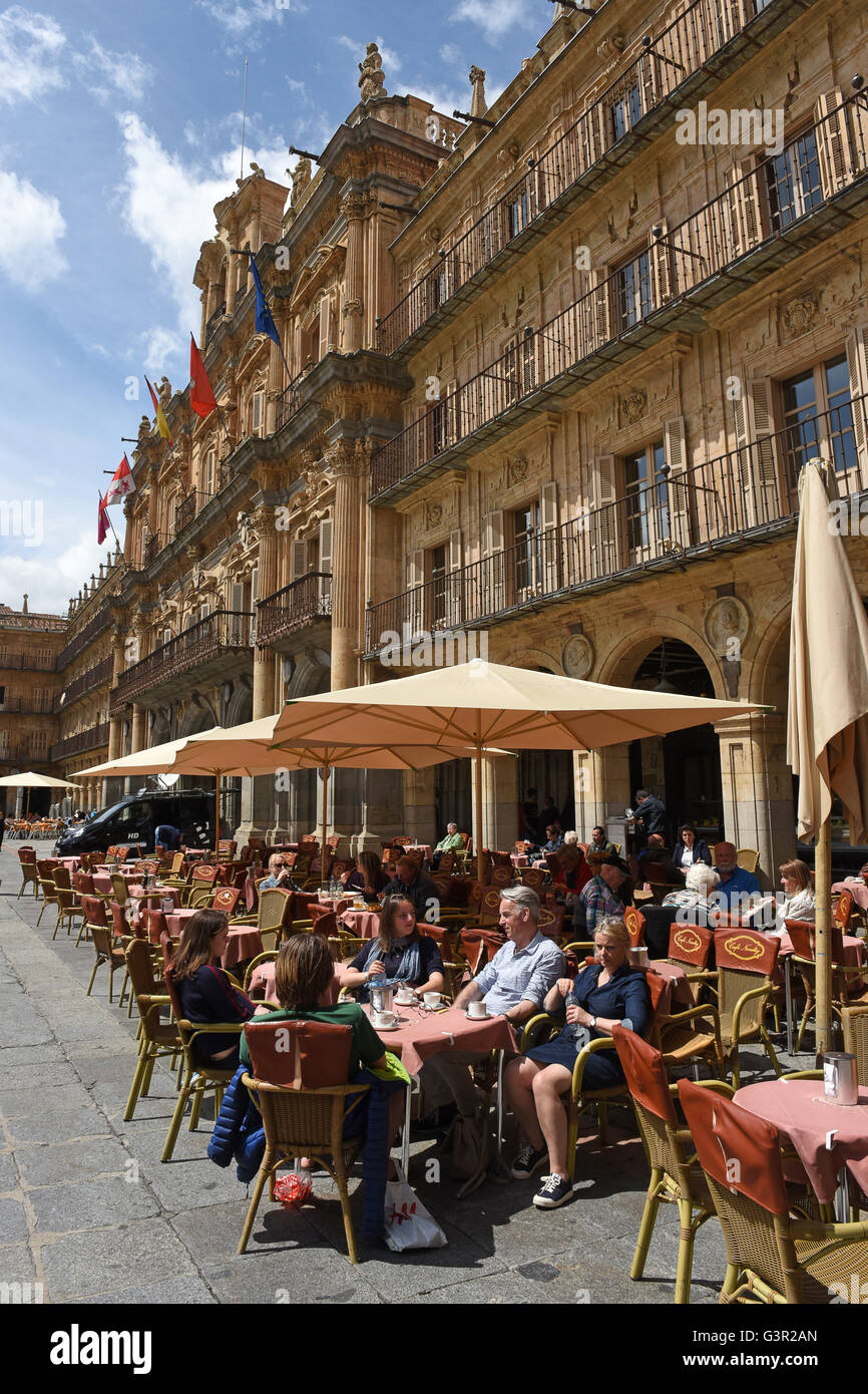 Spanish cafe hi-res stock photography and images - Alamy