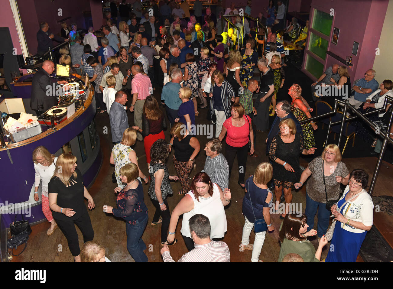 1960s dance hall hi-res stock photography and images - Alamy