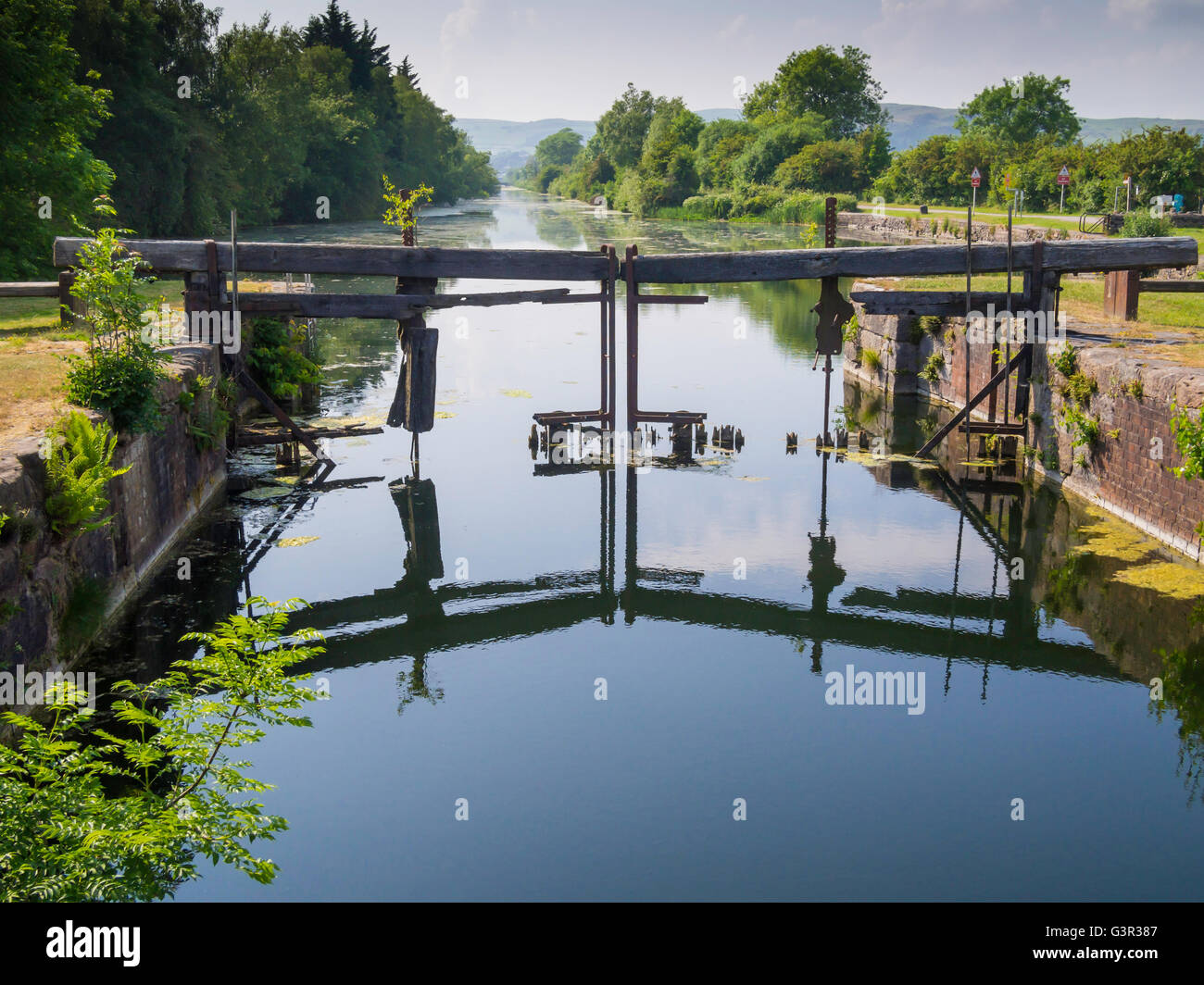 Ulverston canal hi-res stock photography and images - Alamy