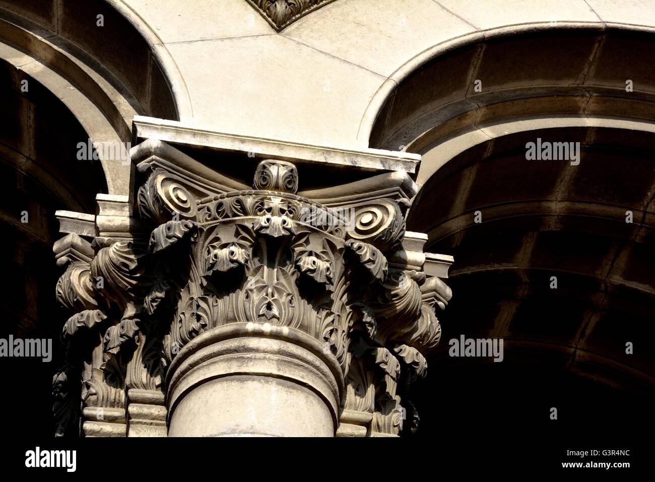 Capitel and archs Stock Photo - Alamy