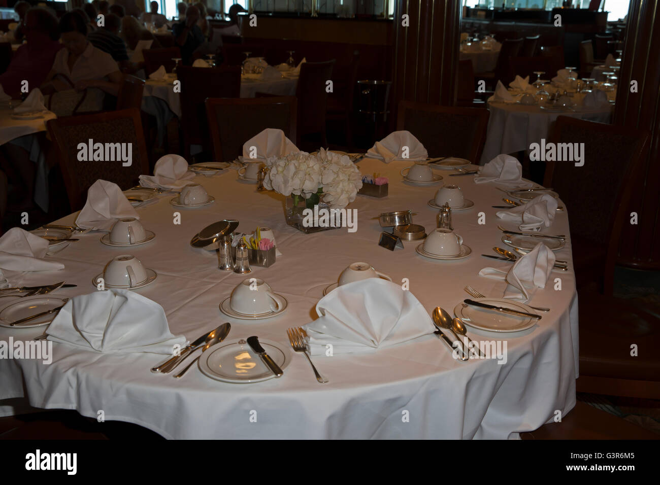 The main dining room onboard Cunard's Queen Elizabeth cruise liner ...