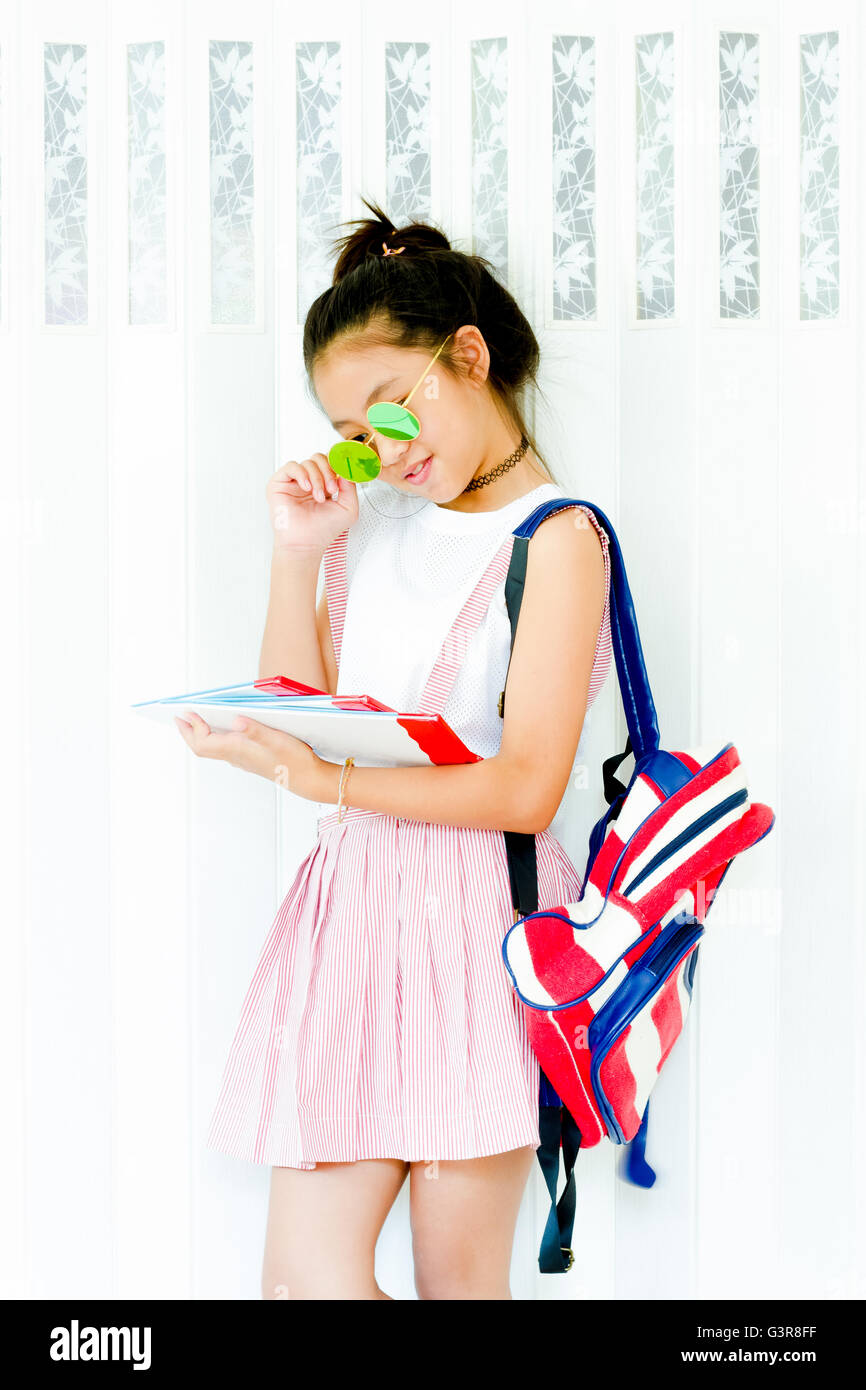 girl cute reading book Stock Photo - Alamy