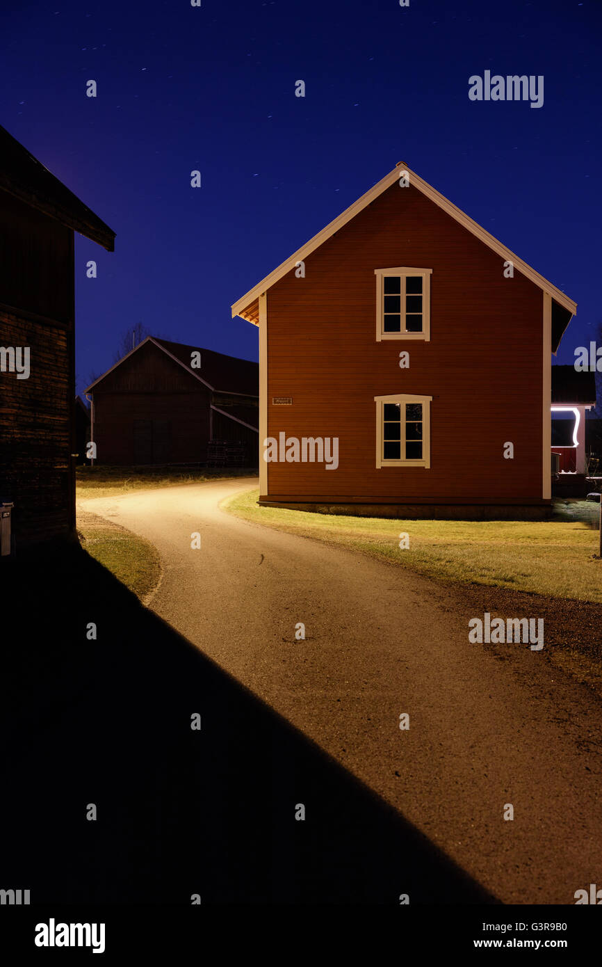 Empty road night hi-res stock photography and images - Alamy