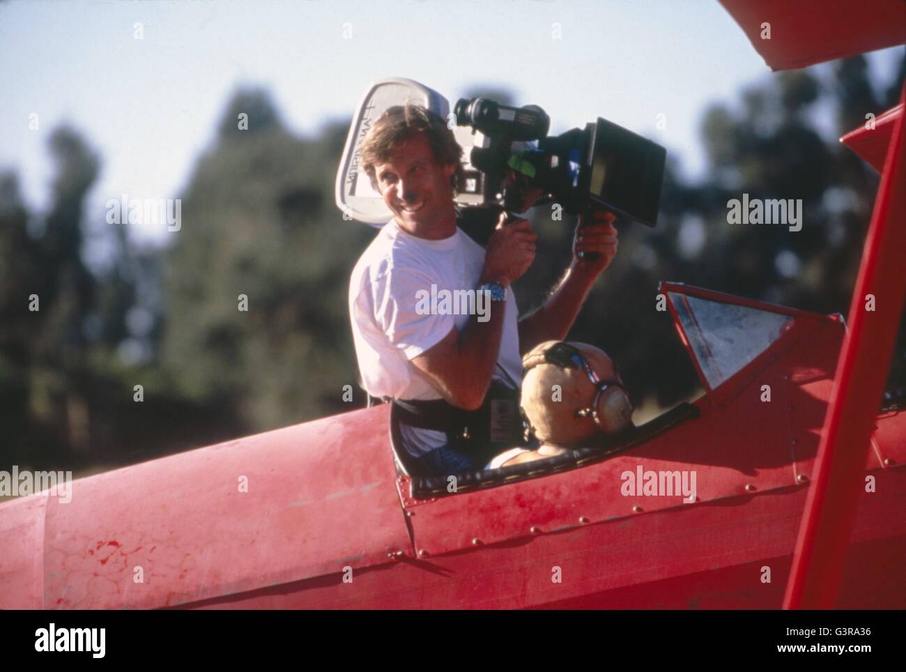 Michael bay michael bay shooting picture hi-res stock photography and ...