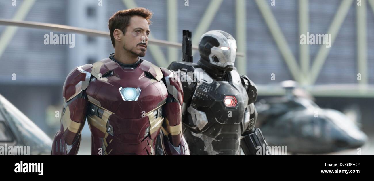 Don cheadle captain america hi-res stock photography and images - Alamy