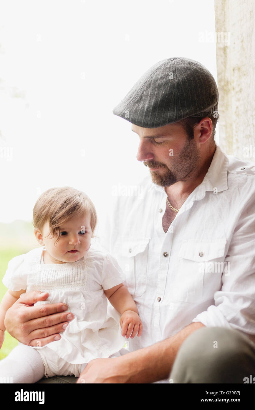 Man with baby hi-res stock photography and images - Alamy