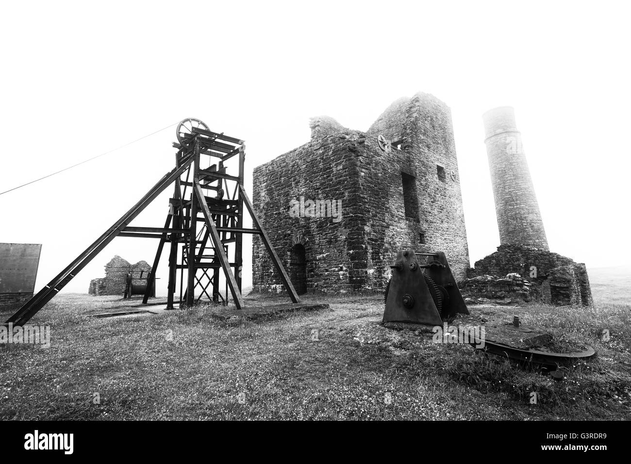 Magpie mine peak district Black and White Stock Photos & Images - Alamy