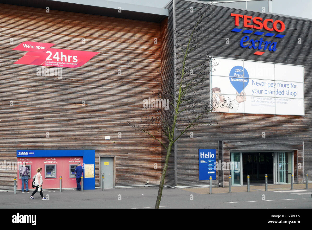 Tesco Extra Logo Stock Photos & Tesco Extra Logo Stock Images - Alamy