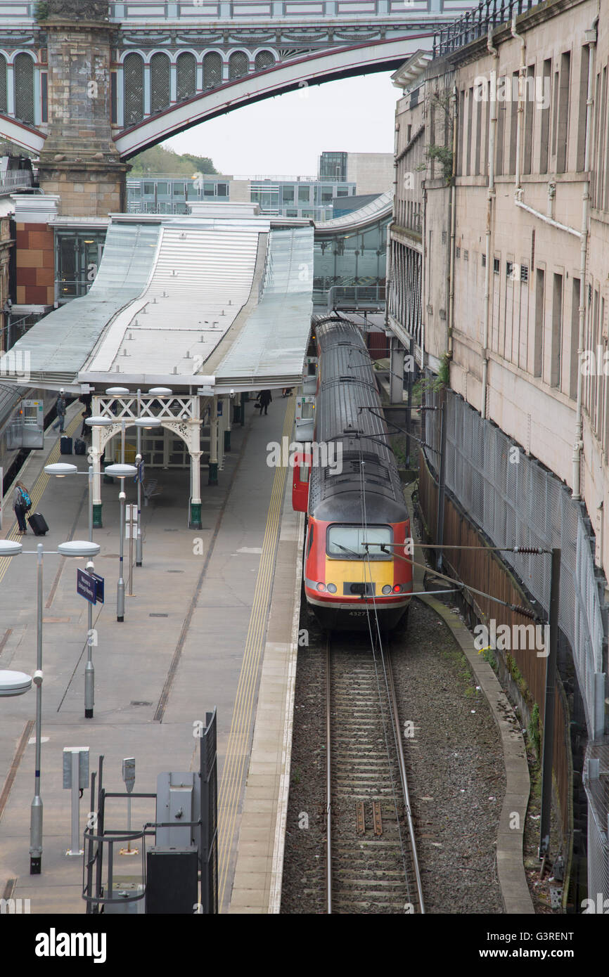 High Speed Train at Waverley Railway Station; Edinburgh; Scotland Stock ...