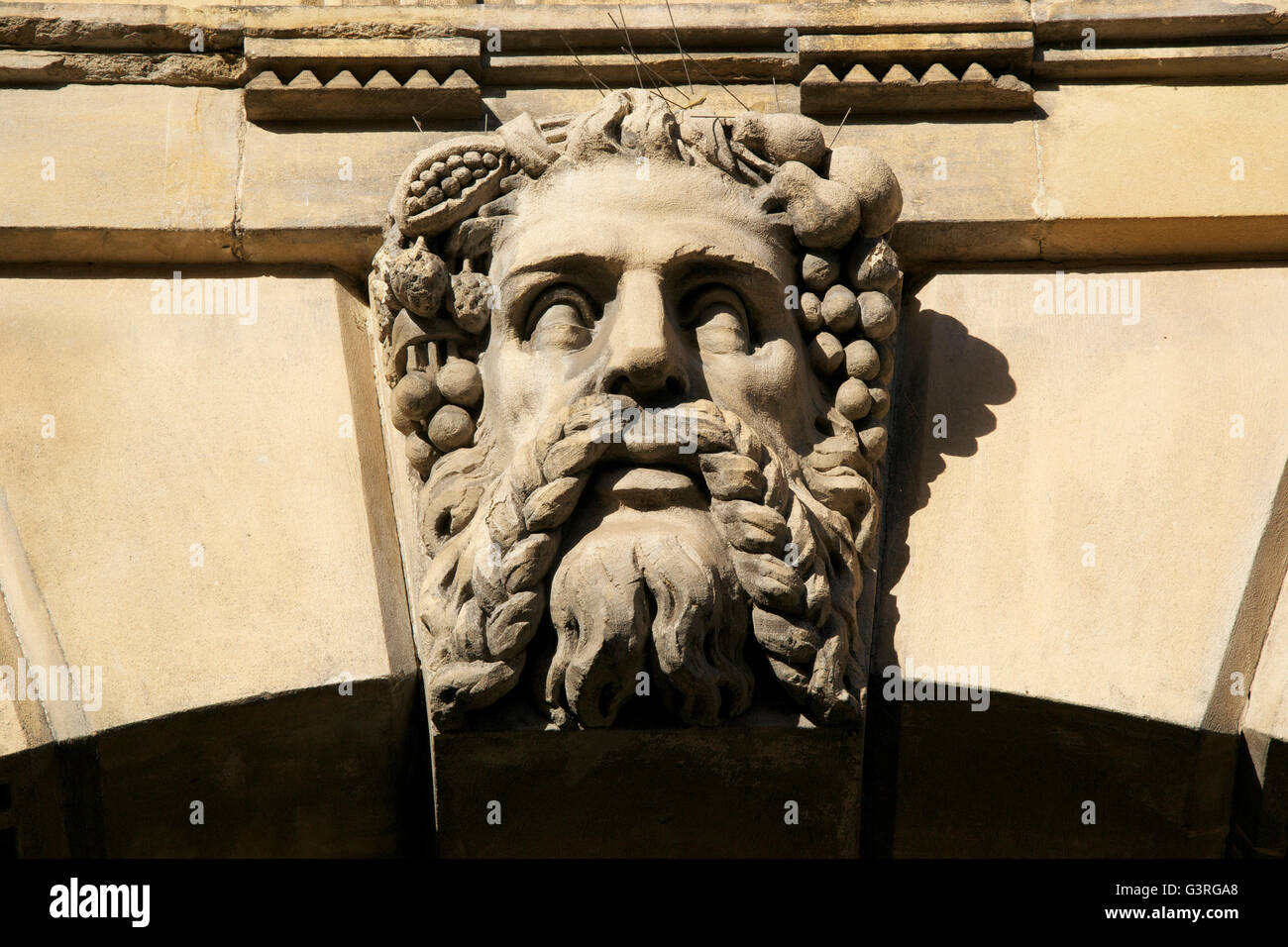 Keystone head carving hi-res stock photography and images - Alamy
