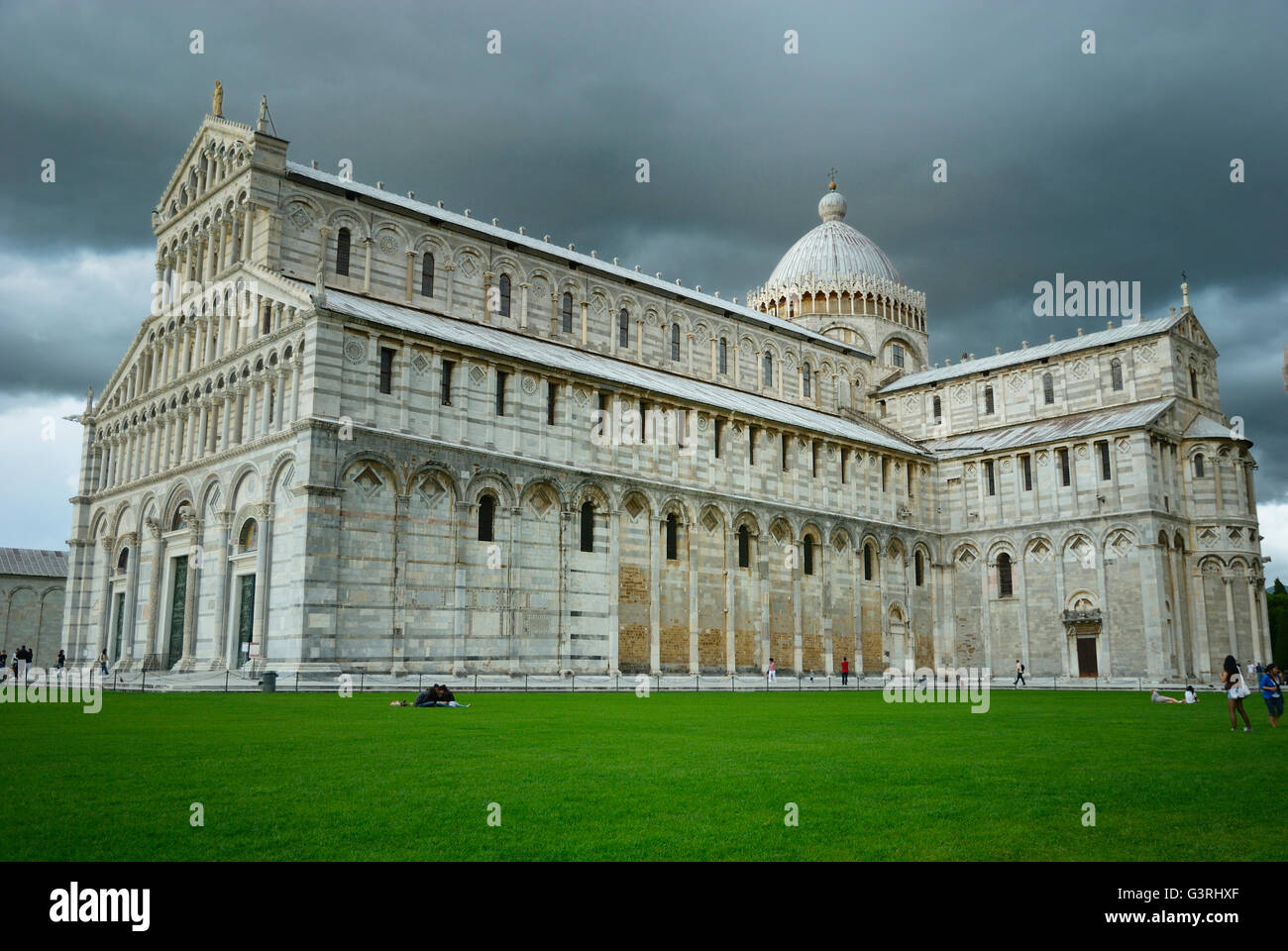 Pisa duomo and tower storm hi-res stock photography and images - Alamy