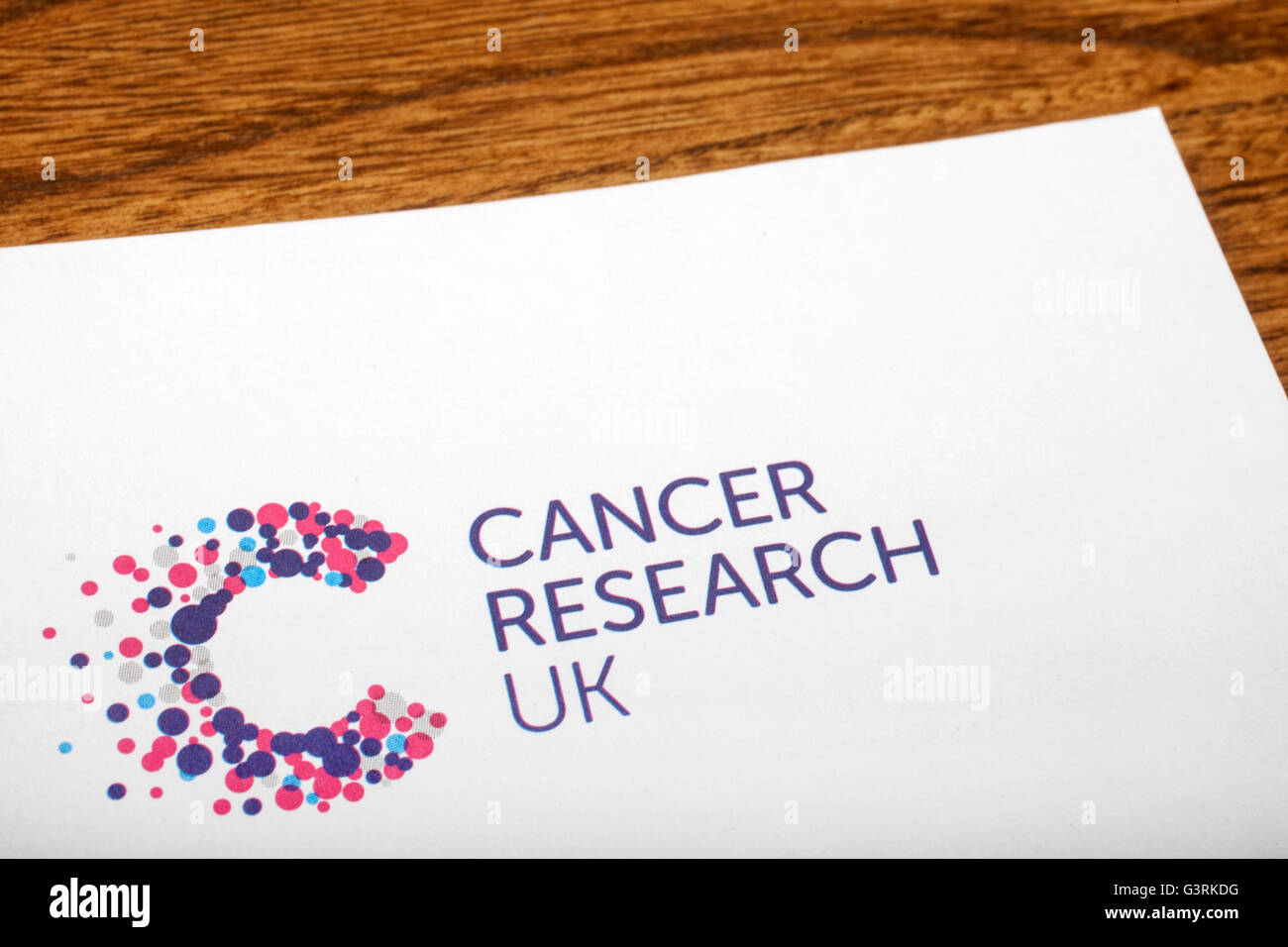 Cancer research uk campaign hi-res stock photography and images - Alamy