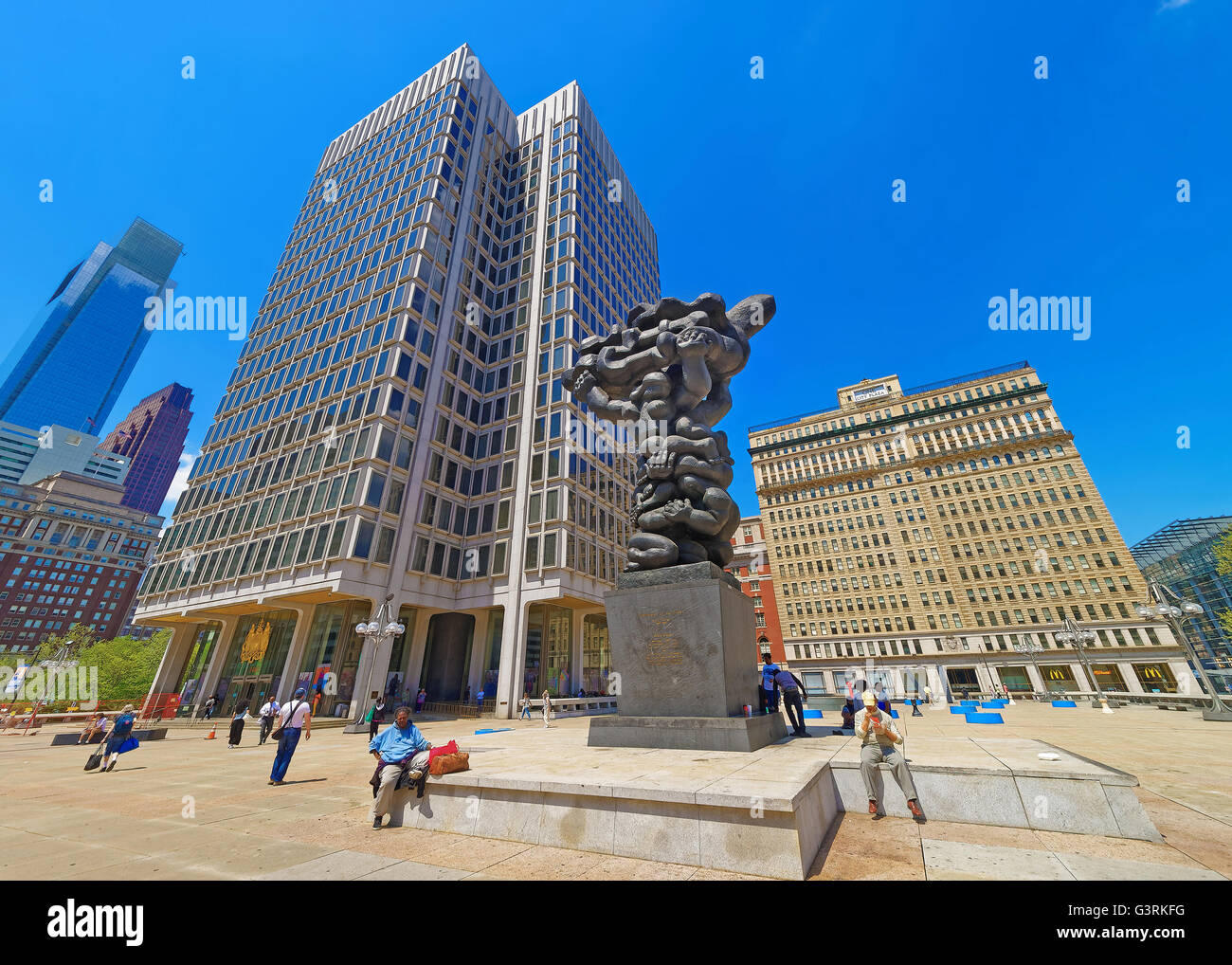 Philadelphia municipal services building hi-res stock photography and ...