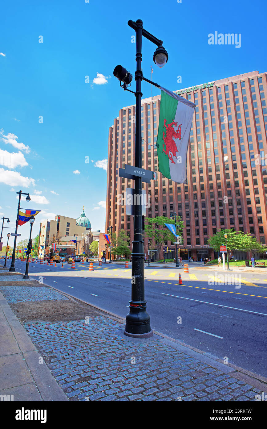 Benjamin franklin street lamp hi-res stock photography and images - Alamy