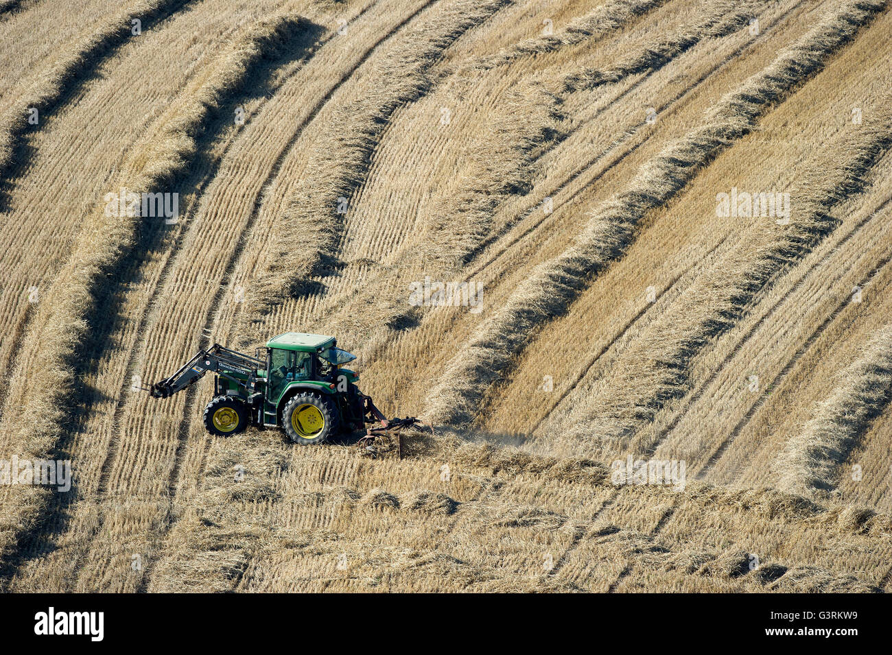 Racking hay hi-res stock photography and images - Alamy