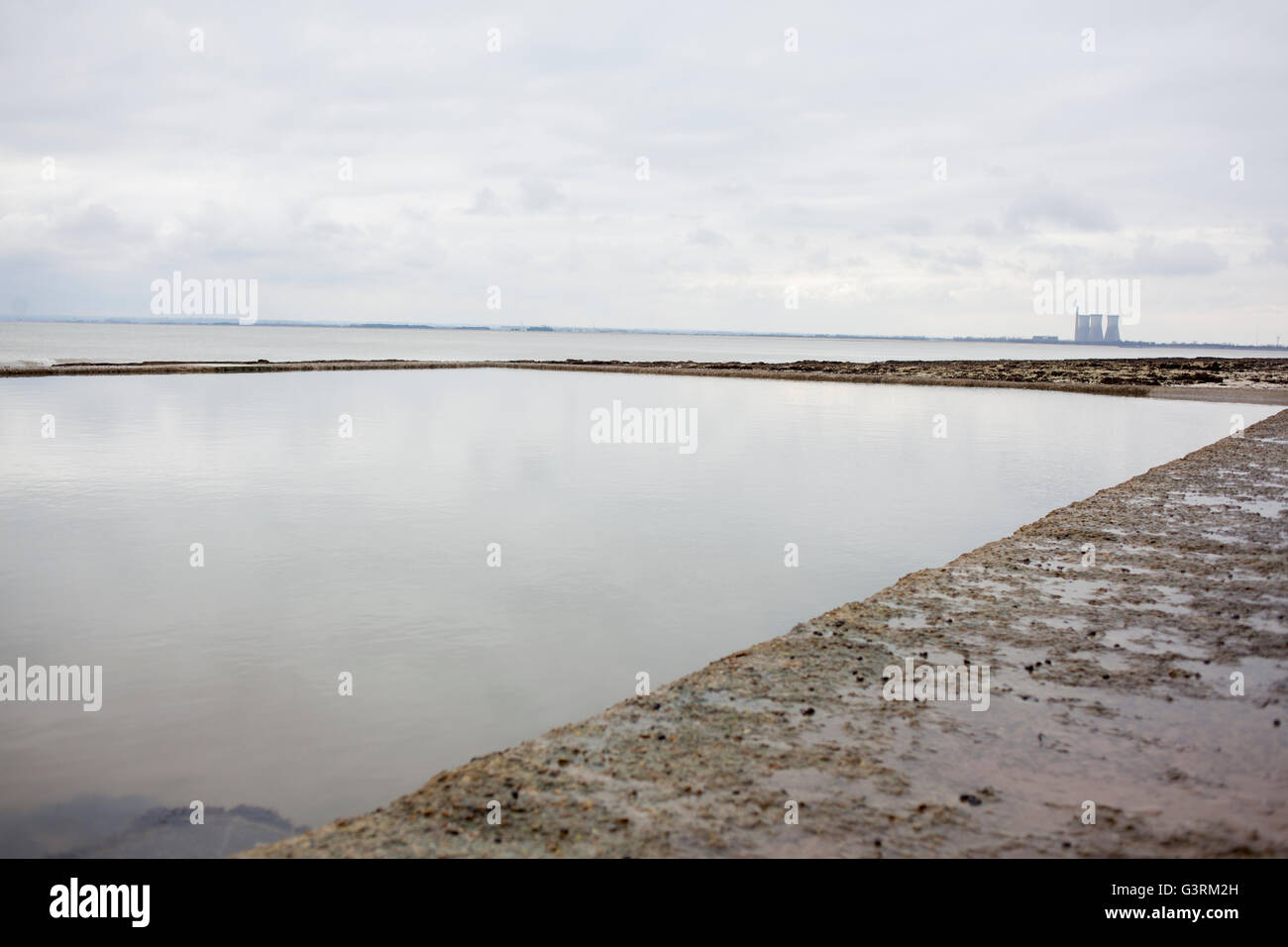Man made sea tidal swimming pool hi-res stock photography and images ...