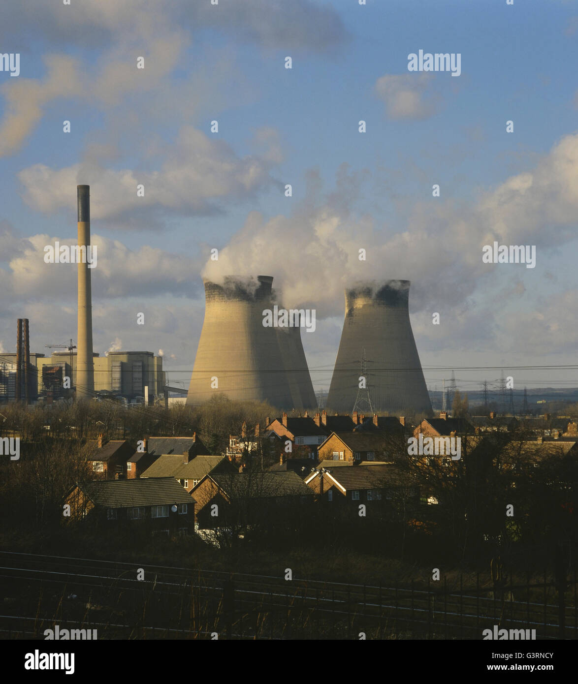 Cooling towers at Ferrybridge coal-fired power station. West Yorkshire ...