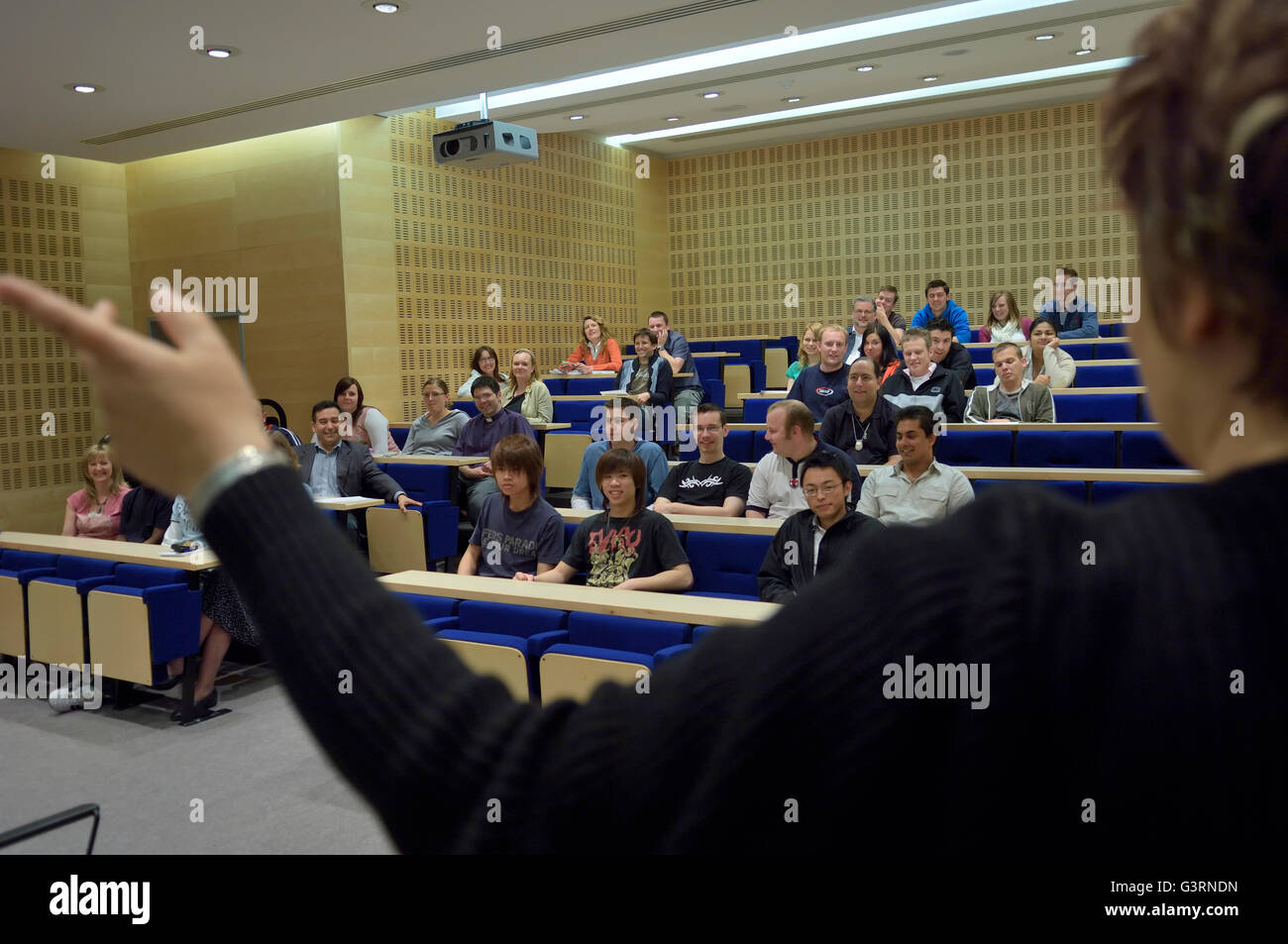 Uni teacher classroom uk hi-res stock photography and images - Alamy