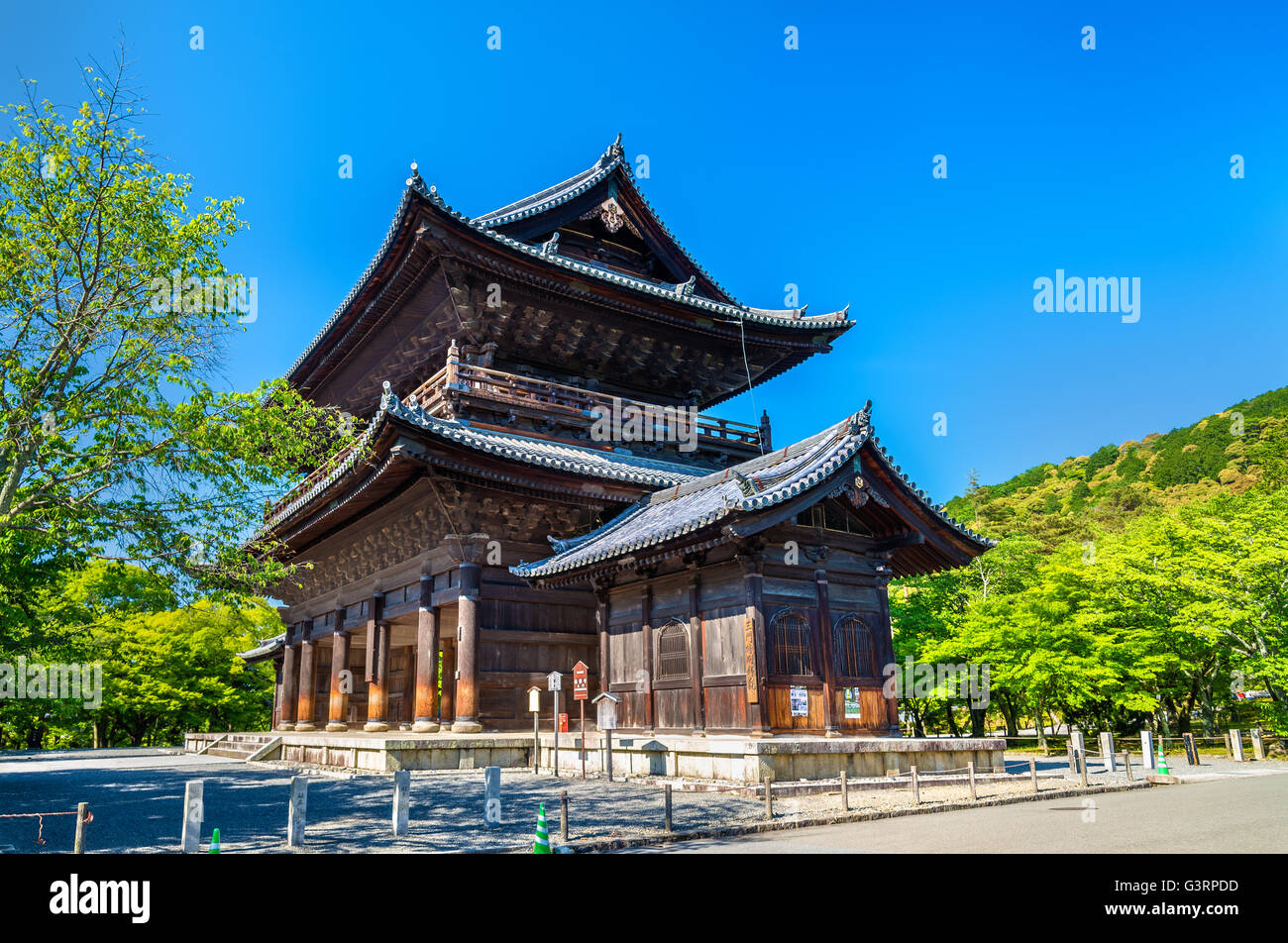 Sanmon Gate at Nanzen-ji Temple in Kyoto Stock Photo - Alamy