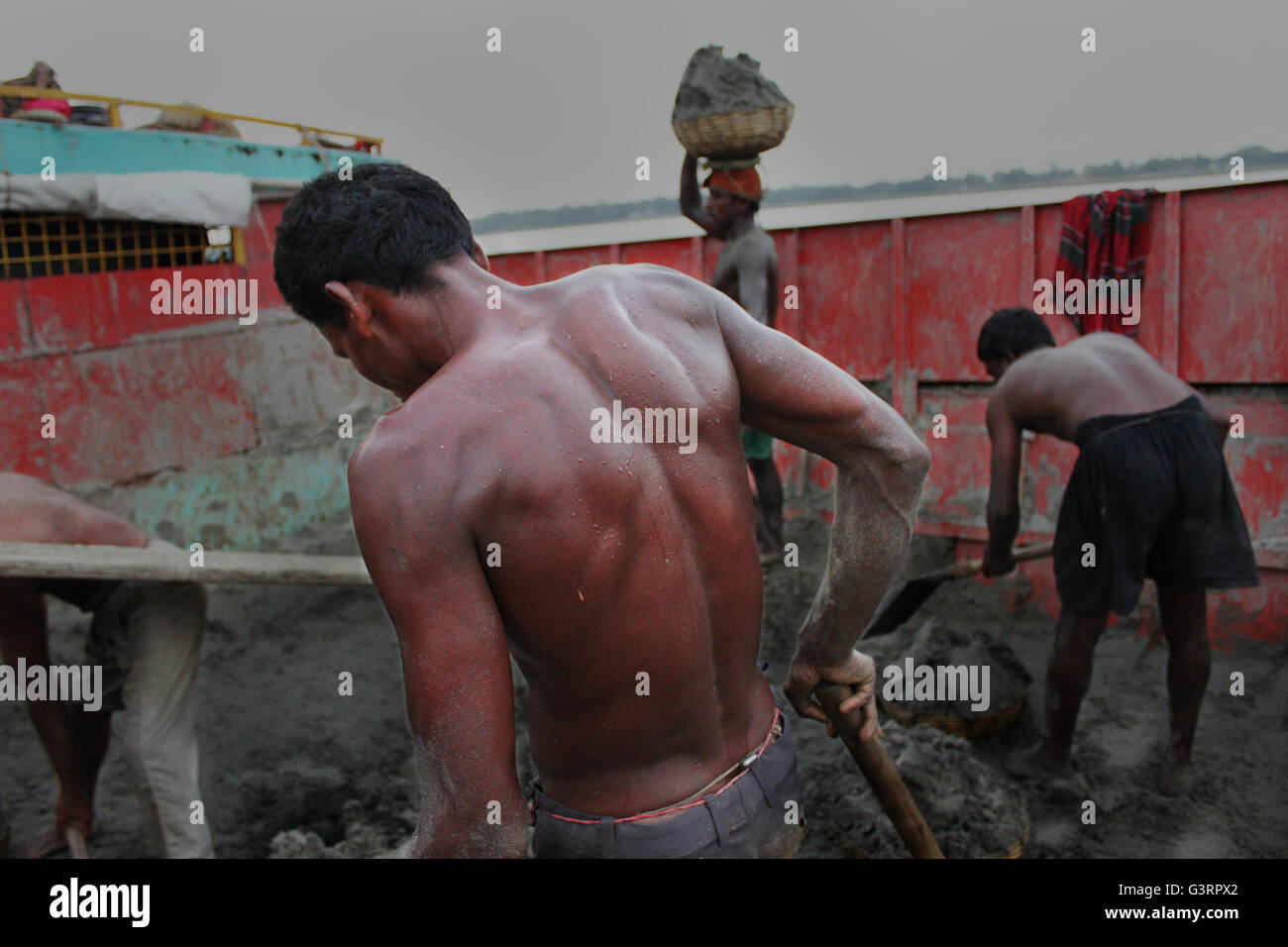 Bangladesh people bangladeshis hi-res stock photography and images - Alamy