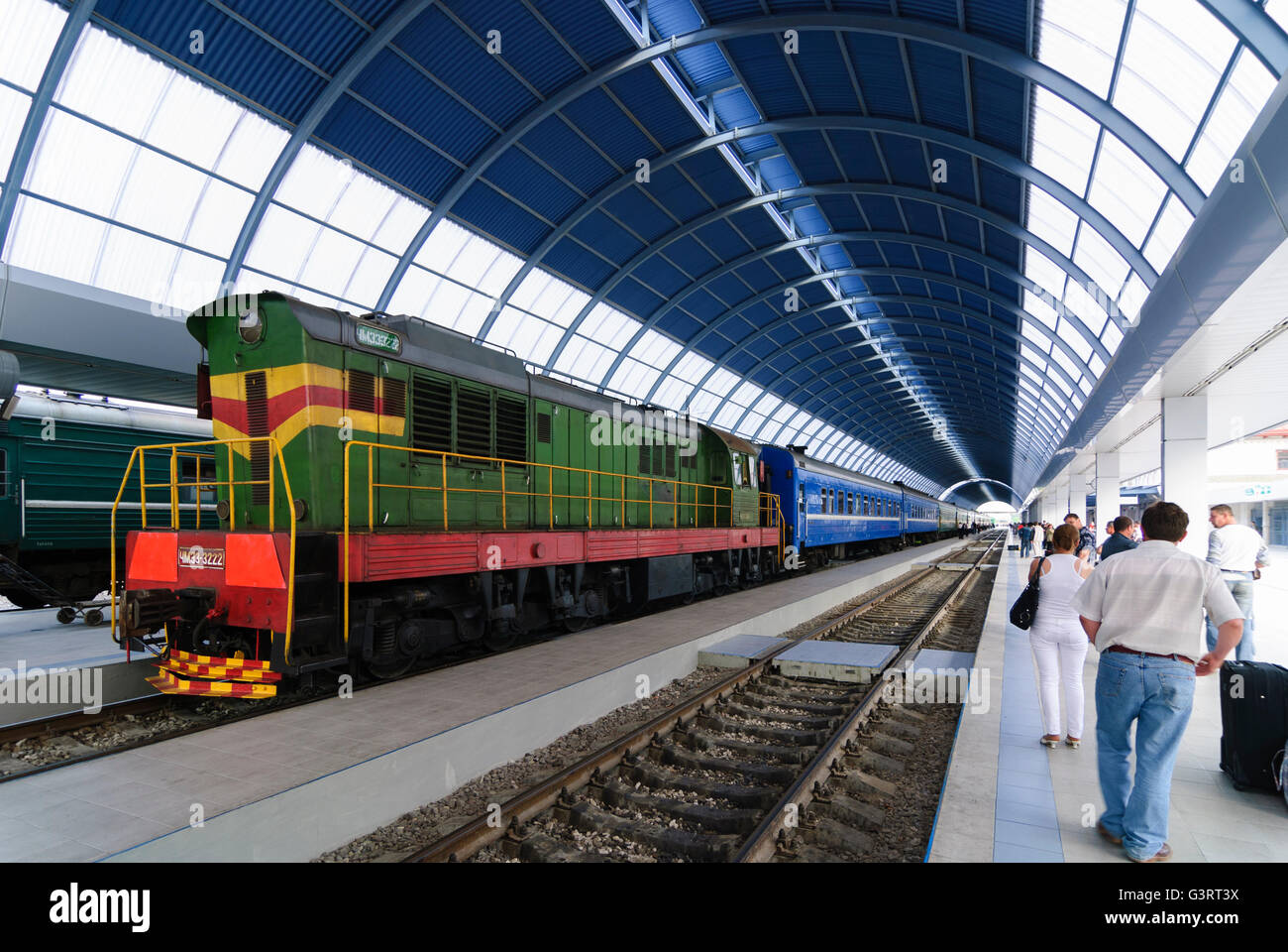 Station train hi-res stock photography and images - Alamy