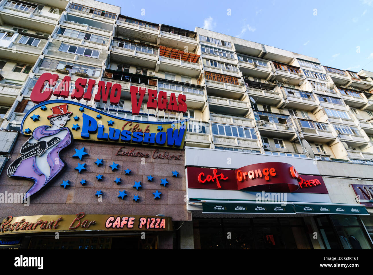 Block flats building hi-res stock photography and images - Alamy