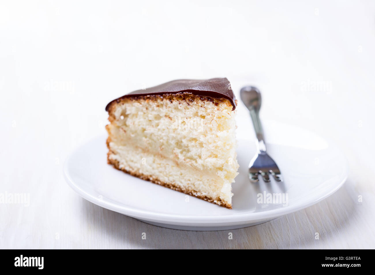 Sponge pudding with custard hi-res stock photography and images - Alamy