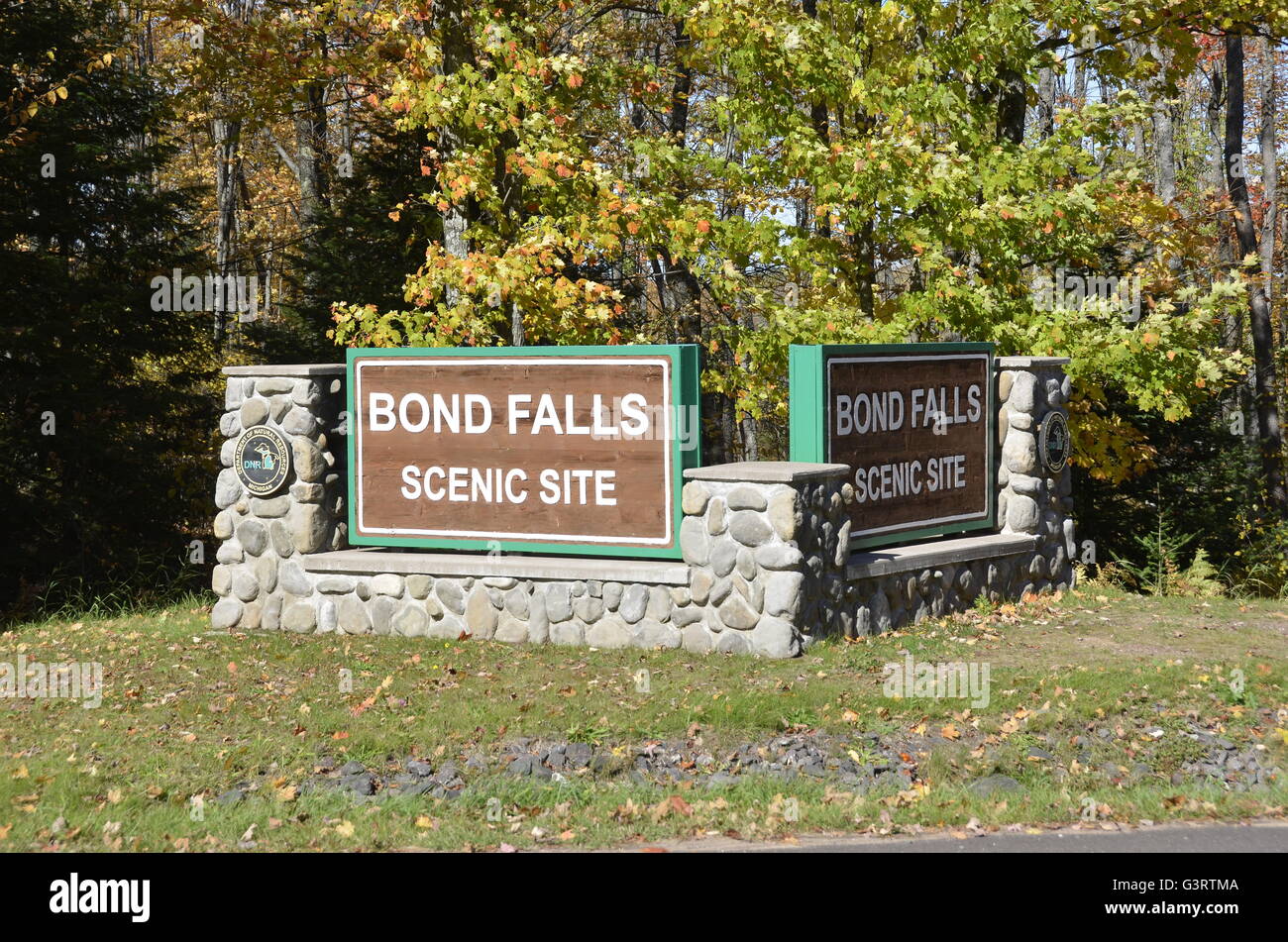 Bond Falls in Paulding, Michigan Stock Photo - Alamy