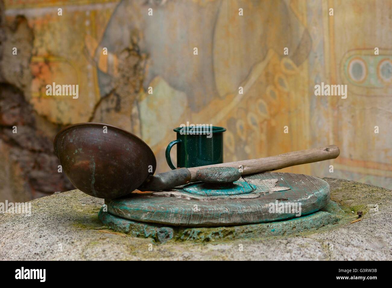 Ladle at well hi-res stock photography and images - Alamy