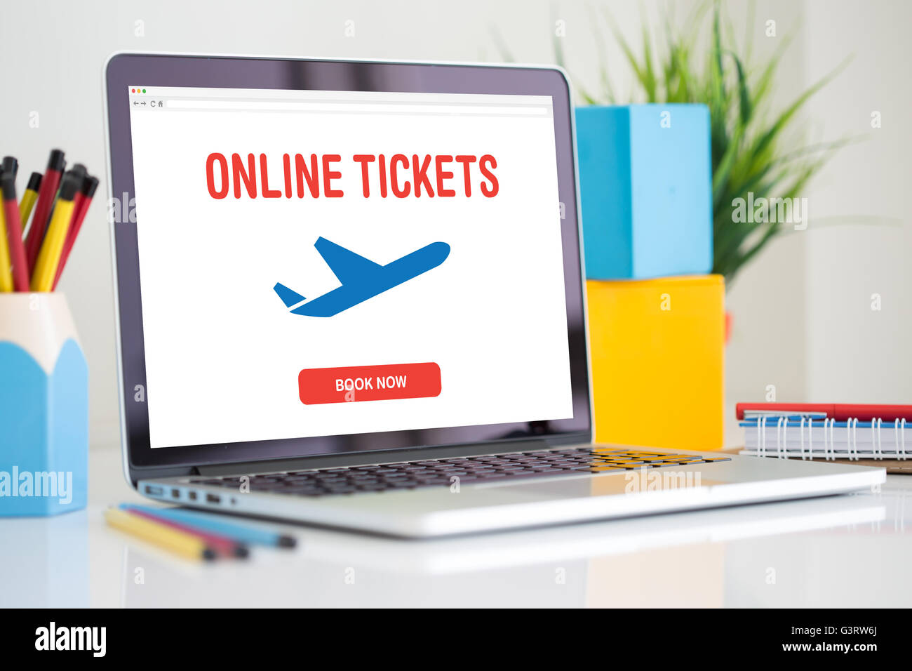 Cheap computer software hi-res stock photography and images - Alamy