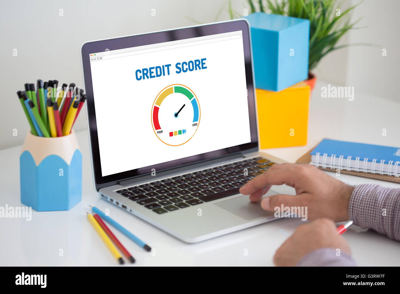 Computer with credit score application on a screen Stock Photo - Alamy
