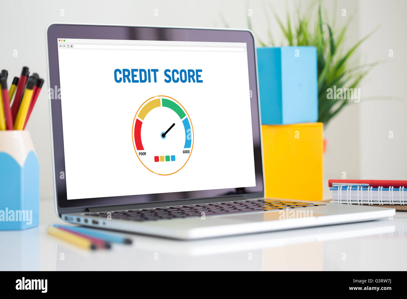 Computer with credit score application on a screen Stock Photo - Alamy