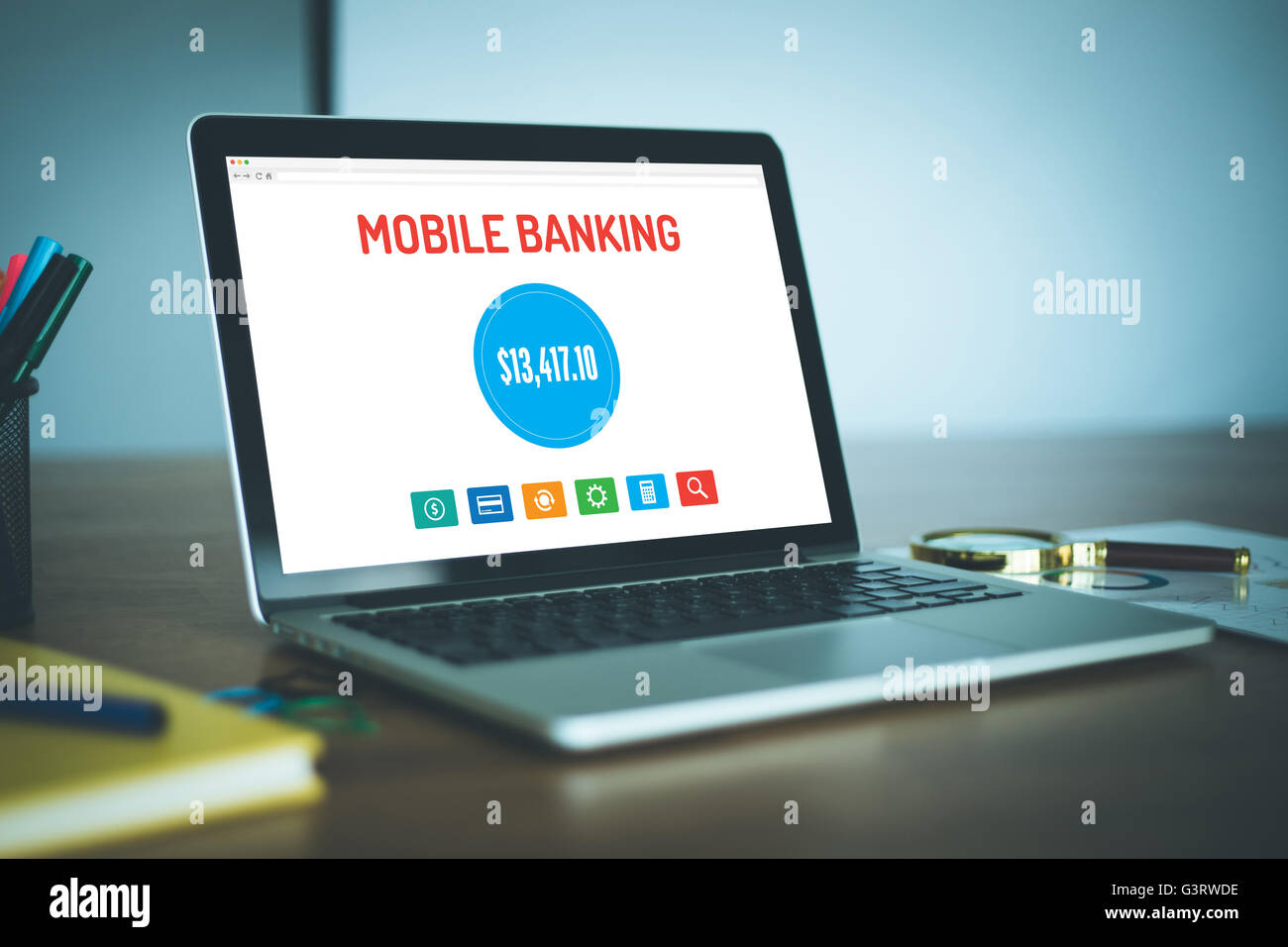 Laptop with mobile banking application on a screen Stock Photo - Alamy