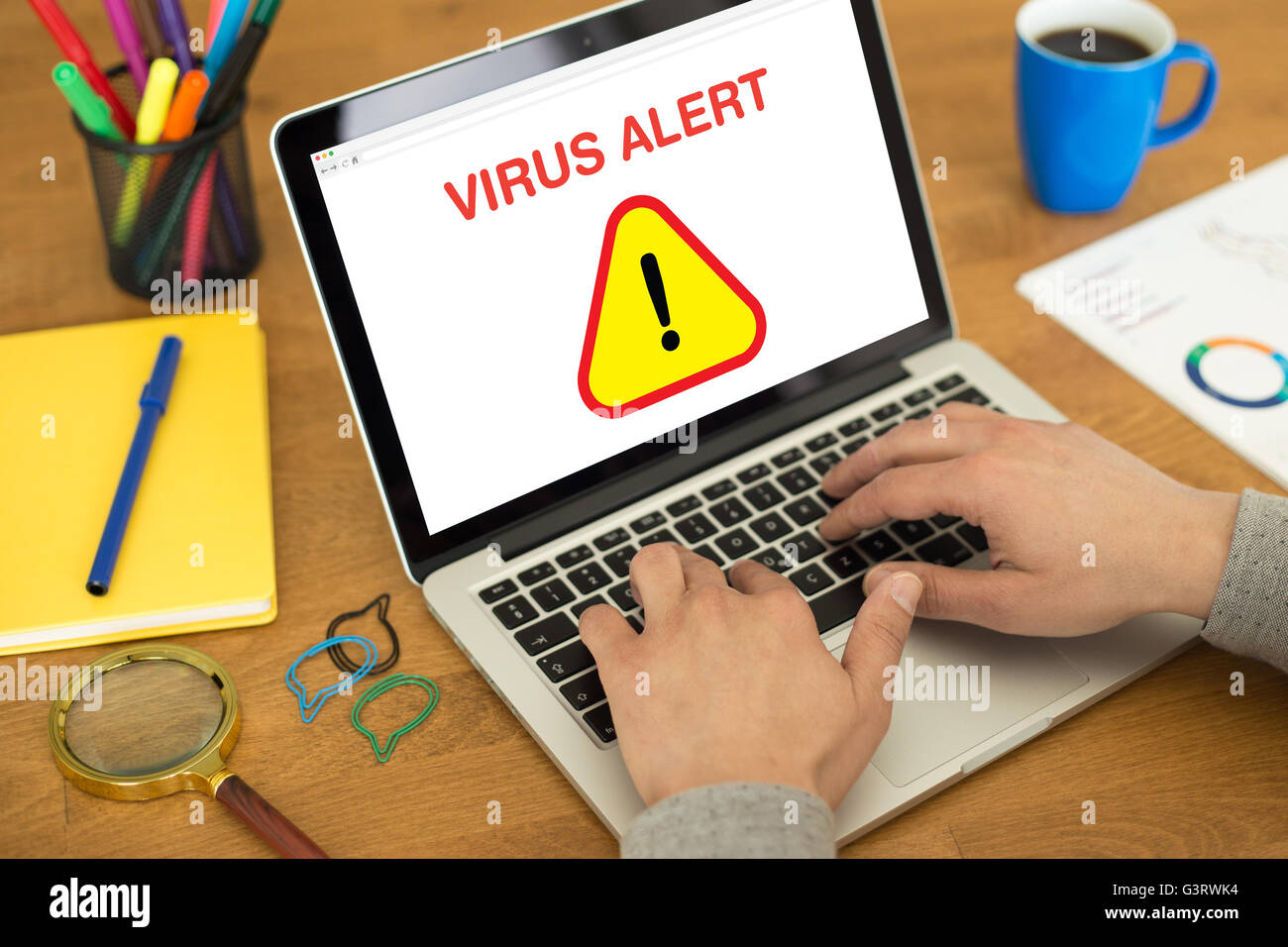 Virus Alert Sign on computer Stock Photo - Alamy
