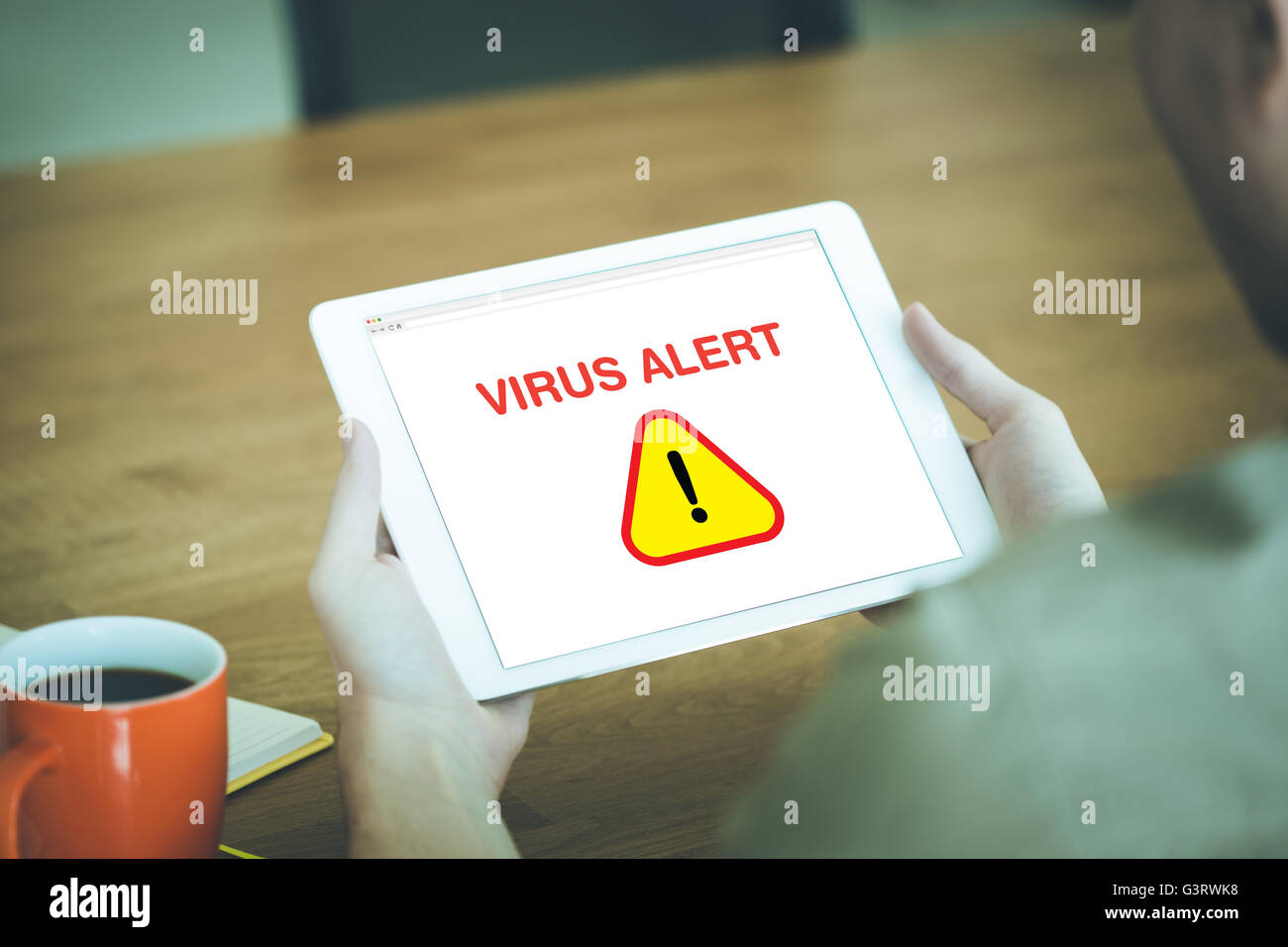 Virus Alert Sign on computer Stock Photo - Alamy